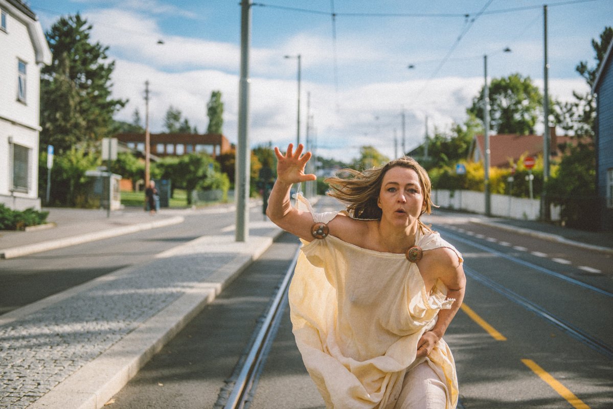 Lykke til, Cathrine Frost! | Forestilling | Nationaltheatret